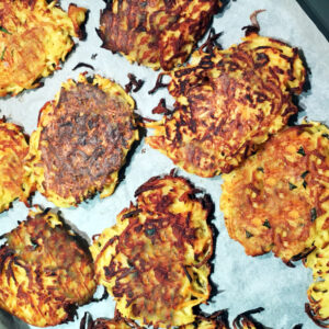 Rösti med rodfrugt. Opskrift på dejligt tilbehør med kartofler og ...