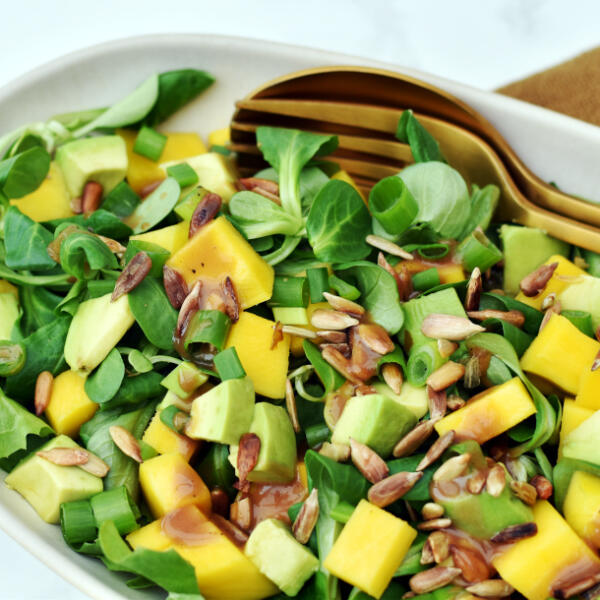 Salat med mango | Forfriskende salat til dine middagsretter